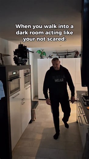 Who can relate? 😂 Learn from the K-1 Legends: Ernesto Hoost, Semmy Schilt, Albert Kraus and Andy Souwer 👇🏻 Join our BEST4 Seminar on April 12 in Netherlands 🇳🇱 Check the link in my bio and reserve your spot 🔥 Follow for more funny videos, K-1 stories, kickboxing tutorials, workouts, motivation, and fight highlights! 💯 Osu! 🥋 | Semmy Schilt