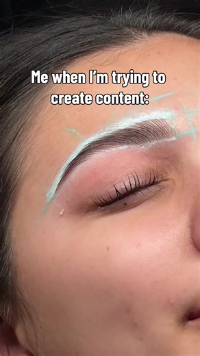 That’s me… somehow I always end up covering half of my own video and have to redo it again and again 🙂 I guess this is a normal struggle for all solo content creators 🤣. #fyp #lashlift #rayaslot #browlamination #browraya