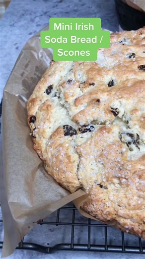 Irish Soda Bread Scones Recipe: Easy and Delicious