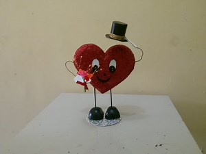 Cheerful heart, surprise her with this sweet little gift