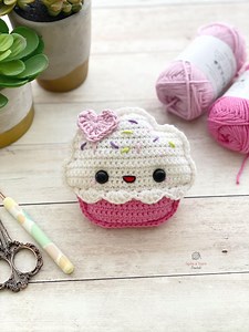 Cupcake Amigurumi • Spin a Yarn Crochet