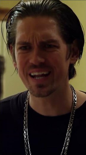 "Stop asking her what she needs. Tell her." | Shameless