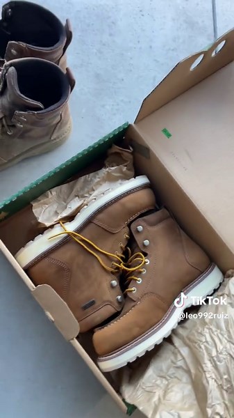 Top Quality Work Boots for Construction and Blue Collar Jobs