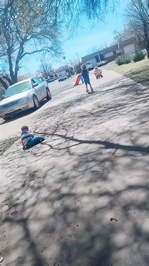 Keep God as close as possible 🙏 living a holy lifestyle has its perks aside from the chaos we may walk through in life. Parents stay strapped and prayed up. Raised kids up in the way they SHOULD go in life not the way they wanna go in life.