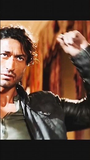 Commando 3 fight scene😱 #sauth #commando3 #viralmovieclip #viral #movie #ytshorts