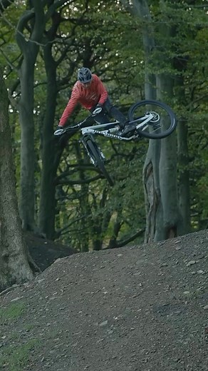 3.9K views · 22 reactions | Whippy  Vc- @polygonbikes_uk  . . #PolygonFactoryRacing #PolygonBikes #Polygon #DhaRCO #FSA #RideNutrition #USWE . . @polygonfactoryracing @polygonbikes @dharcoclothing @fsa_mtb @ride100percentuk @ridecncpts @ridenutrition @rampagevehicles @uswesports @infinite.optic @workscomponents @oakcomponents @wps_mtb @maxxisbike @headimpacttraumaltd @ochaincomponents | Matt Stuttard - Racing | Facebook