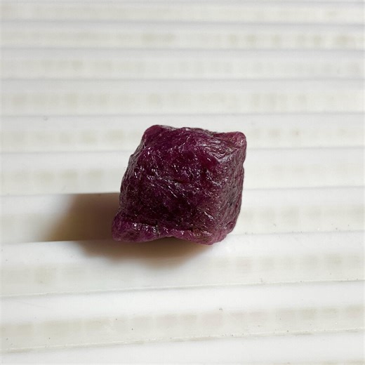 PREMIUM QUALITY AFRICAN Ruby Rough Gemstone 100% Natural Raw Ruby Rough Loose Gemstone 22ct Red Cluster Raw Ruby Rough 13x13x9mm - Etsy
