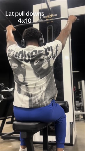 Last back & bi day the goal is to get 🪽 💪 2025 #gymtok #fyp #fitness #dmv