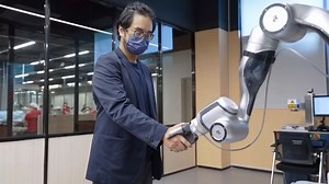 264 reactions · 26 shares | Robots fascinate me! At Chow Tai Fook...