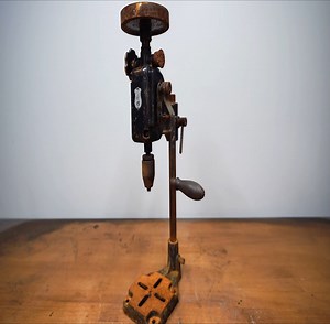 1930s awesome hand crank 2 speed Pillar drill restoration | Pretty Restoration