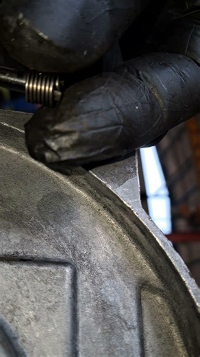 How to repair aluminum threads? #repair #loosescrew #screw