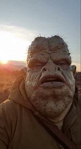 Aliens Singing and Taking Selfies! #scifidaily#alien