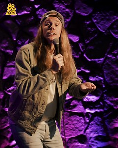 He's doing a phenomenal job. 🎥: Andrew Rivers, "Hello, Beautiful" #andrewrivers #tacobell #standup #comedy #jokes | 800 Pound Gorilla Media