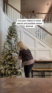 Easy diy christmas tree decor with mesh ribbon #homedecor #christmas