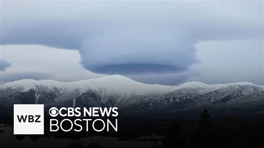 Strange cloud forms over Mt. Washington in New Hampshire