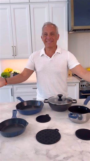 I’ll be going LIVE all day today with Magnetic Trivets, Delicious Cakes, Best Ever Vinaigrette’s and so more 💥 Tune in @qvc starting at 11:15am for In The Kitchen w/ @maryqvc and again for full hour tonight at 5pm! #ChefZakarianWeek #summer #shop #giftguide | Geoffrey Zakarian