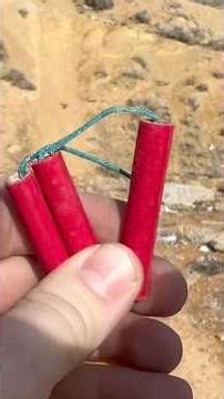 M-100 Air Thunders vs Wiseguy Crackers #firecrackers #fireworks #comparison #bangers