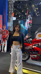 My InsideRacing Experience 🥰#InsideRacing2025 #bikefestival #bitbmodel #Suomy | Yorticia