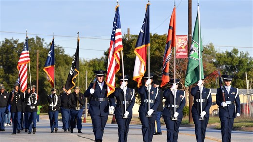 Where can veterans eat for free on Veterans Day in Louisiana? Deals and discounts at 29 spots
