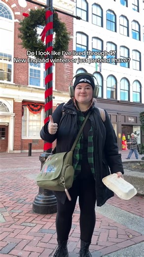 Heather 🕯️🪬🔮🍃🐈‍⬛ on Instagram: "Let me know if I’m giving local New Englander or transplant who knows where to get the good chowder (chowdah) now. 🫣 • • • #salem #newengland #salemmassachusetts #newenglandtiktok #noahkahan"