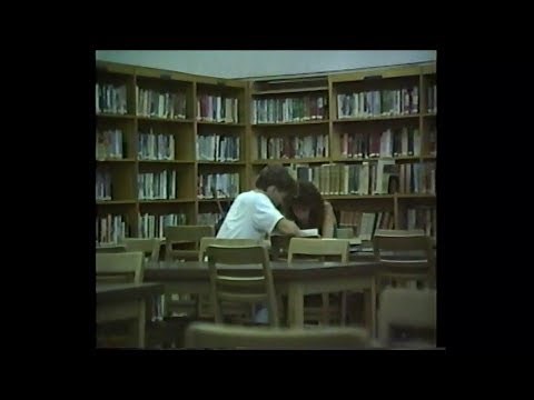 What school libraries looked like in the 80s!