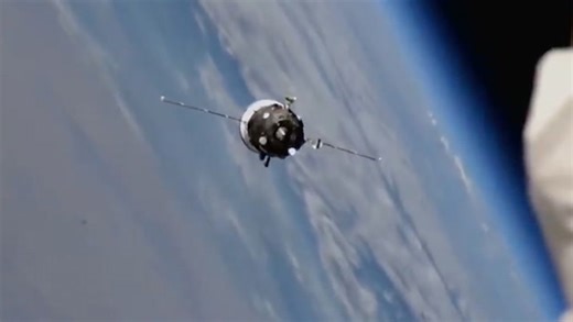 Progress 93 spacecraft captured docking with space station in spectacular time-lapse