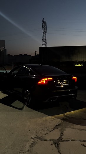 Volvo S60 është një makinë e njohur për sigurinë e saj. Kompania Volvo është e përfshirë në zhvillimin e teknologjive dhe inovacioneve për sigurinë rrugore për një kohë të gjatë. S60 ka shumë karakteristika të sigurisë, duke përfshirë sisteme të avancuara të frenimit, sisteme të parandalimit të përplasjeve dhe sisteme të tjera që kanë për qëllim të zvogëlojnë rrezikun e aksidenteve dhe të mbrojnë pasagjerët. Për më tepër, Volvo është një markë e njohur për testimet e tyre të ndihmës së ndihmës n