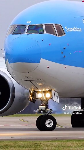 Real Airplane Sounds Compilation