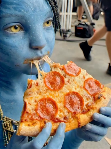 Explore the Incredible Real Na'vi on Avatar Set