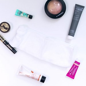 What do you like most about FaceOff Cloth? 1. It is easy to use! 2. It's chemical free.👌 3. It is reusable. 4. All of the above! | FaceOff Cloth