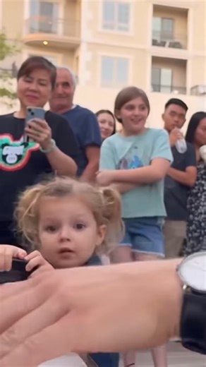 113K views · 1.7K reactions | Such a sweet girl & adorable little girl. ❤️ Angelica & Emilio piano cover of “My Heart Will Go On” by Celine Dion!殺 | Classical Art | Facebook