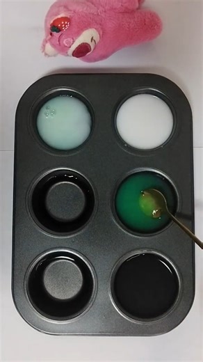 "Mystic Tone Fusion: Exploring the Chromatic Depth of White, Green & Dark Purple Pigments" ✨#color