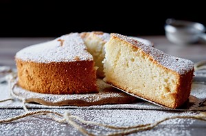 Egg White Cake - Dolce Vita Cakes