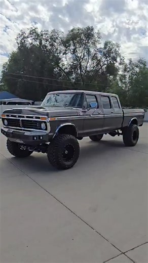 Old Ford Crew Cabs on Instagram: "@fatrattrestoration with this 1977 extended crew cab running a compound turbo 12 Valve Cummins. . . #oldfordcrewcabs #megacab #oldfordscrewcabs #supercrewcab #cummins #fummins #compounds #twinturbo #12valve #diesel #lifted #notahighboy #restomod #restored #dentside #onlyfords #lifted"
