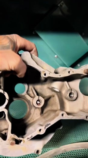 Getting those Panhead cases cleaned up right with the G0708 🔧 Shoutout to @greendevil_garage for the behind-the-scenes look at the prep work that keeps Harley legends alive. Clean metal = clean welds. #panhead #fabrication #motorcyclerestoration #weldlife | Grizzly Industrial, Inc.