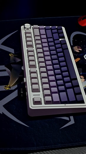 How do you organize your desk around your keyboard? Cable tips welcome!#aula