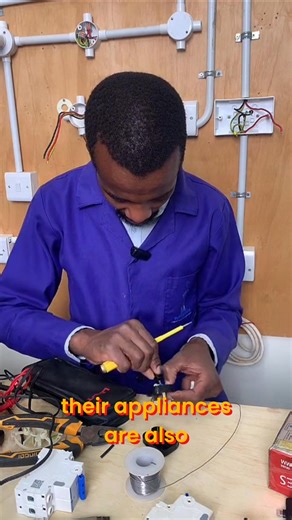 1.5K views · 38 reactions | The biggest scam ever seen with top plugs and products supplied in Africa. Many wonder if the U.S. has an advantage because they have 110 power and their appliances are also 110. Why would a top plug have three pins, and the earth connection is not connected? #topheightselectricals #viral #fyp #reel #Africa | Topheights Electricals and Electricians | Facebook
