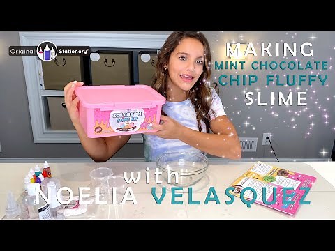 🍦Noe shows us how to make Mint Choc Chip Fluffy Slime with mini ice cream cones!
