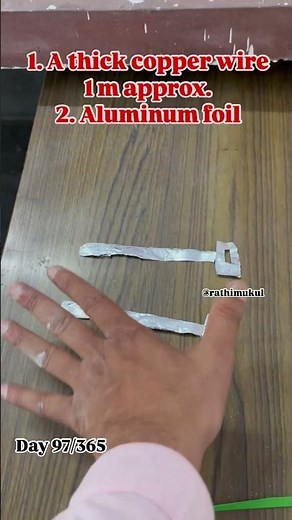 DIY Papa Electroscope | Detect Static Charge with Aluminum Foil & Wire! #Shorts #diy #ed #ex #fyp