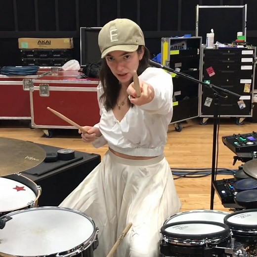 56K views · 264 reactions | soon— you and me St. Louis, this close to one another at Chaifetz Arena on Fri, Mar 2. NORTH AMERICA LET’S DANCE  | Lorde | Facebook