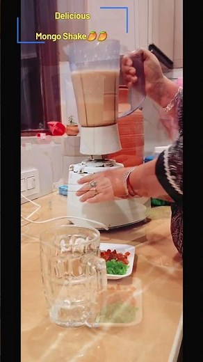How to Make Mango Shake at Home 🥭🥭🍹🍹| Thick, Creamy & Delicious Mango Milkshake Recipe