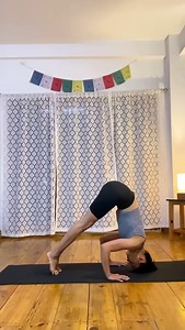 Tripod Headstand to Crane Pose to Eight Angle Pose to Hurdler’s Pose. #yogayangchen #yoga #tripodheadstand #cranepose #kakasana #eightanglepose #astavakrasana #hurdlerspose #ekapadakoundinyasana2 #armbalance | Yoga Yangchen