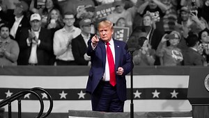 47K views · 1.3K reactions | Are all of Trump's supporters reading the same script when it comes to justifying their MAGA craze? And is it a conscious, collective choice to do so? Check out the latest episode of the podcast at https://podcasts.apple.com/us/podcast/encore-presentation-the-cult-of-trump/id1551582052?i=1000533852933 | The Lincoln Project | Facebook