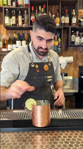 Making a Classic Moscow Mule, 2 Different ways!
