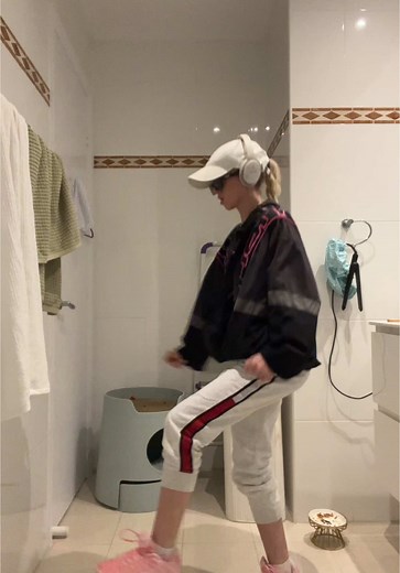 Rave Week Madness at Epik Event | Dance your heart out!