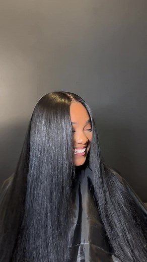 POV: you go to a stylist that offers neat, flat, quality sew-ins 😍 On a scale of 1-10 how cute is this style 🔥 . . . . . . . . . . #atlantahairstylist #atlhairstylist #atlstylist #atlwiginstallation #atlsewin #frontalsewin #wiginstall #atlfrontals #atlclosures #traditionalsewin
