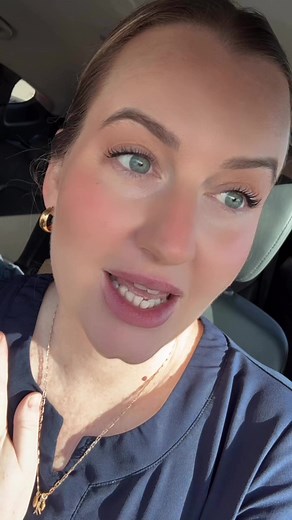 When a book is so emotionally damaging your scared to read the last 20% 🤣🙈 #daughterofnoworlds #carissabroadbent #booksthatmakeyoucry #booktok #bookrecs