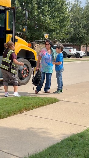 #kids #school #schoolbus #followers #fypシ #bus #bushelper #firstaid #goodvibes #followforfollowback #likes #likesforlike #afterschool #autism #ausome | Gina Ray