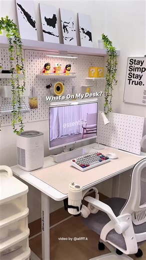Setup Meja Kerja Minimalis dan Dekorasi Desk