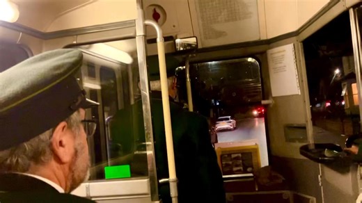 Bus Running Day 7 December 2025. We were on the Green Line 725. Even got a ticket from the conductors Gibson ticket machine. Bus driver and two conductors were on board, all in full uniform including peak cap, and all total gents. On the single decker you feel much higher up than on a modern single decker, which we were not expecting. We noticed the old “smokers are requested to sit at the back” sign 😊 A real blast from the past. You could wind the windows up and down. People on the pavement sm